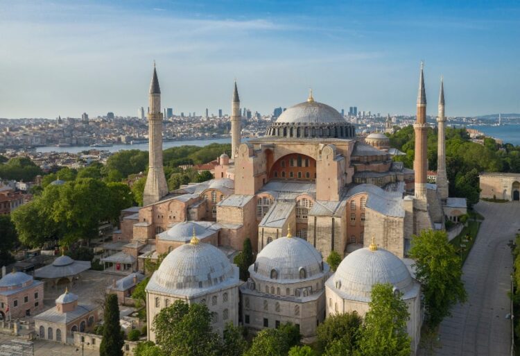 Planning a Trip to Turkey in April? Here's What You Need to Know