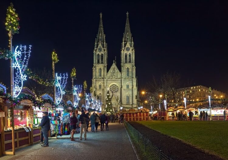 Prague Christmas Market: An Ultimate Guide To Plan Your Visit