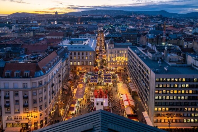 Your Complete Guide To Budapest Christmas Market For 2026